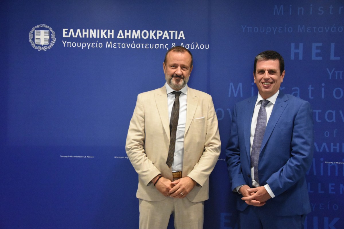 Συνάντηση του Υπουργού Μετανάστευσης & Ασύλου κ. Καιρίδη με τον εδώ ...