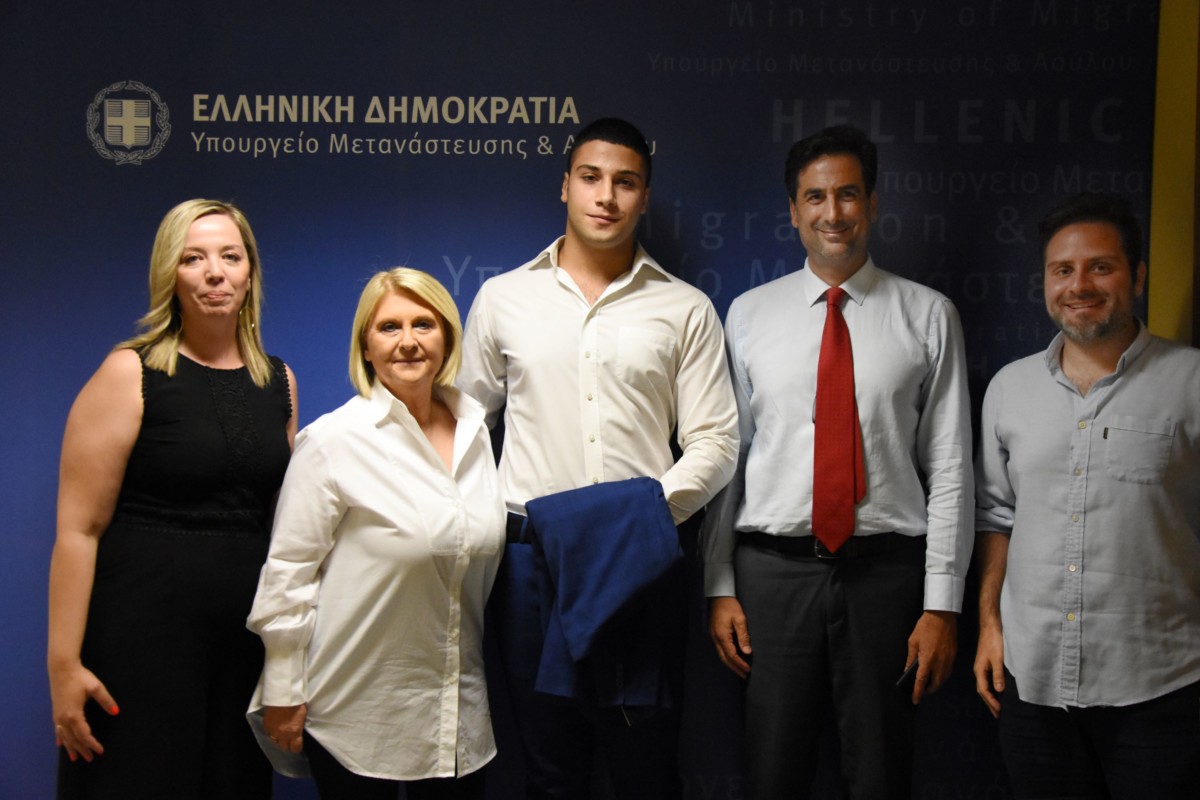 Το ευχαριστώ στην Ελλάδα από ένα «παιδί του πολέμου» | Υπουργείο ...