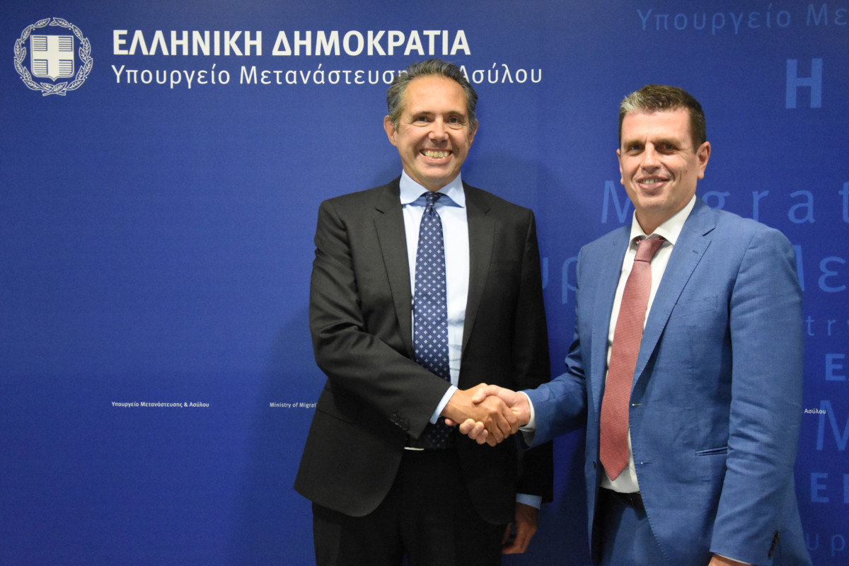 Συνάντηση του Υπουργού Μετανάστευσης και Ασύλου, κ. Δημήτρη Καιρίδη, με ...