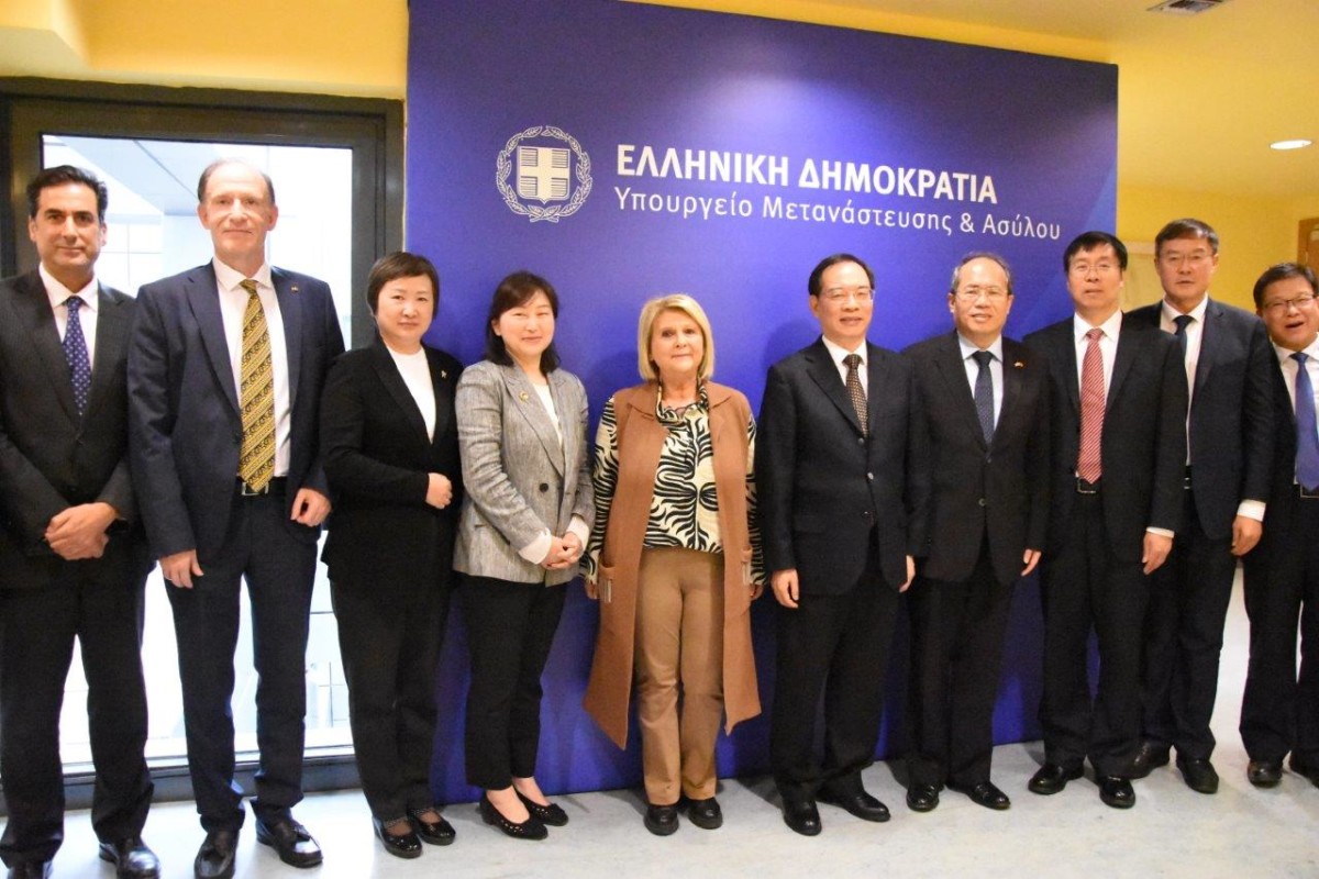 Ένα νέο κεφάλαιο στις σχέσεις Ελλάδας–Κίνας | Υπουργείο Μετανάστευσης ...