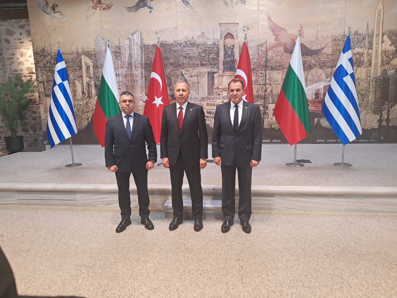 Ν. Παναγιωτόπουλος από την τριμερή Ελλάδας – Τουρκίας – Βουλγαρίας στην ...